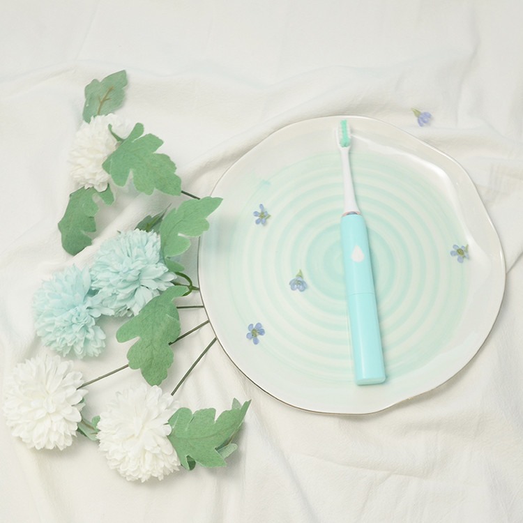 Smart Two Minute Timer Oral Care Toothbrushes 6 Modes Rechargeable